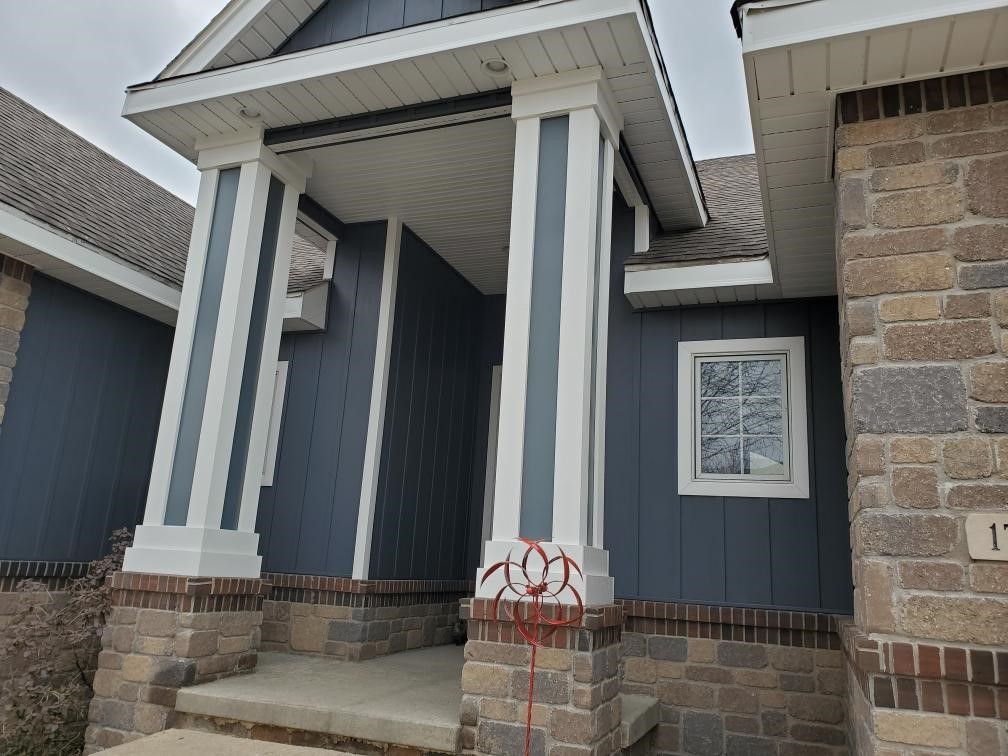 Advanced Composite Siding | Des Moines, Iowa | Midwest Construction