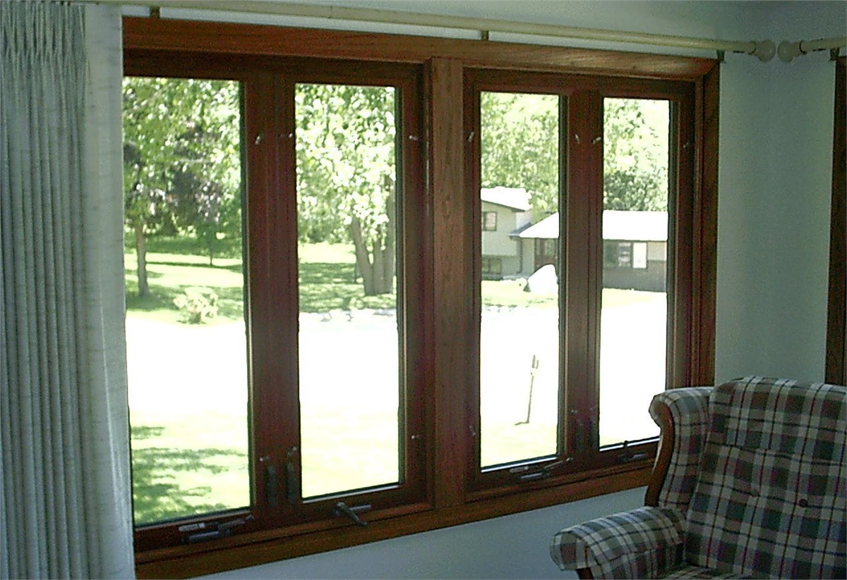 Bay Windows | Des Moines, Iowa | Midwest Construction