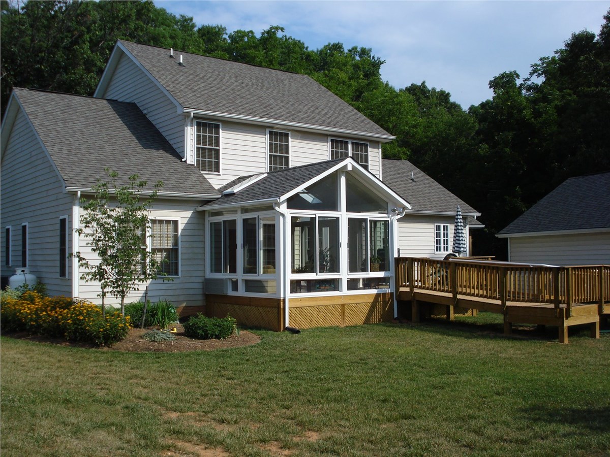 Green Bay Patio Enclosures | Home Remodeling for Green Bay | Tundraland